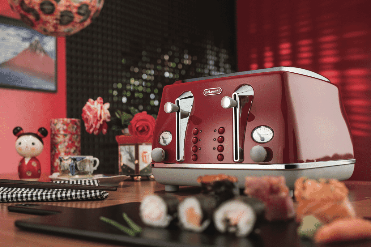 DeLonghi Icona Capitals 4 Slice Toaster Tokyo Red CTOC4003R