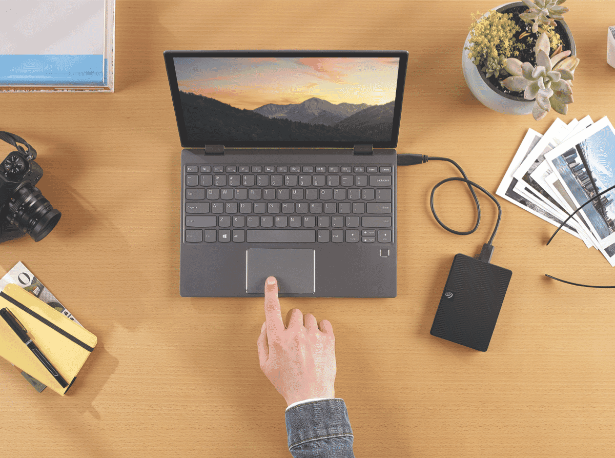 Seagate 4TB Expansion Portable Hard Drive STKM4000400