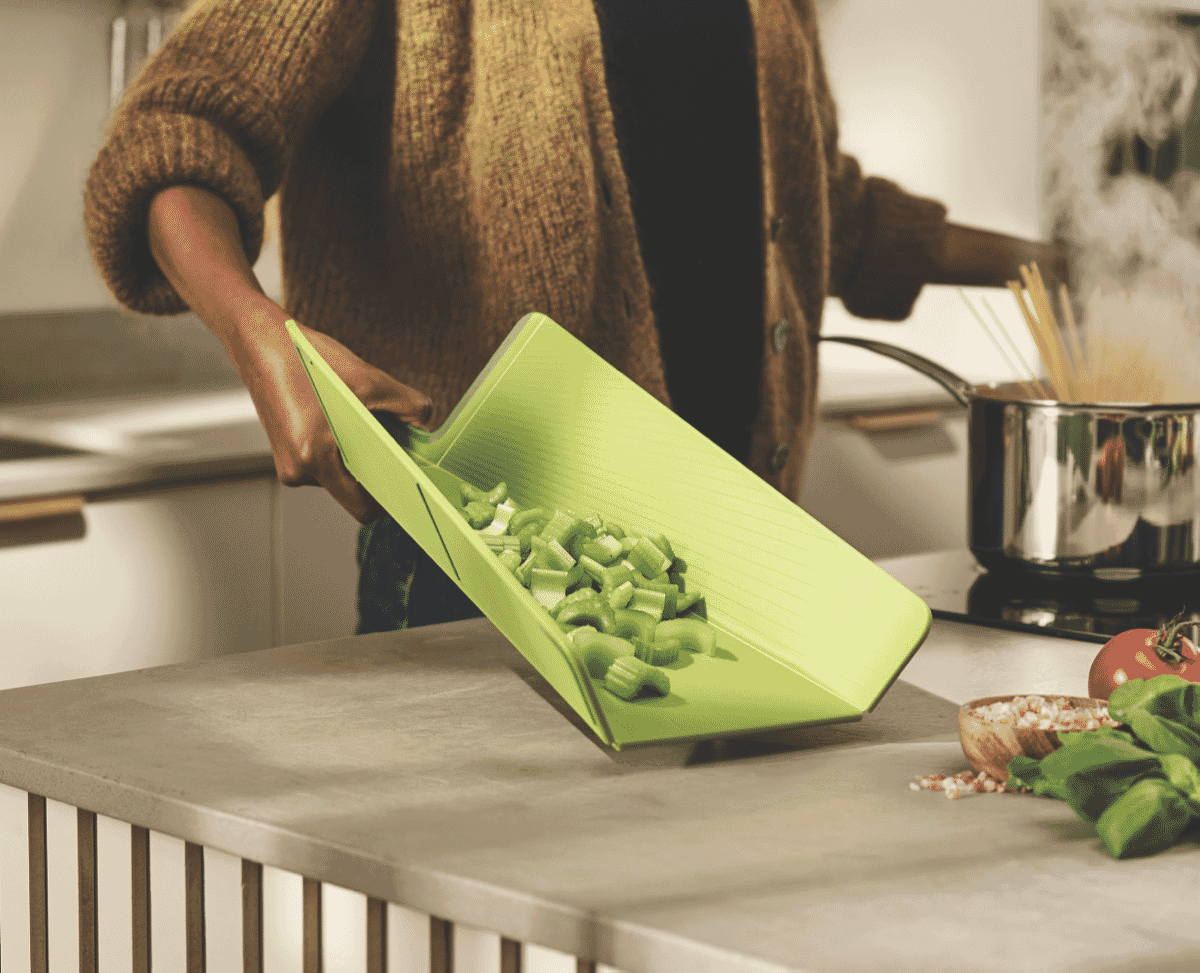 Joseph Joseph Chop 2 Pot Regular Chopping Board 60201