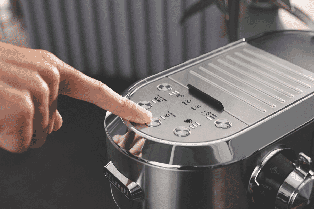 DeLonghi Dedica Maestro Plus Coffee Machine EC950M