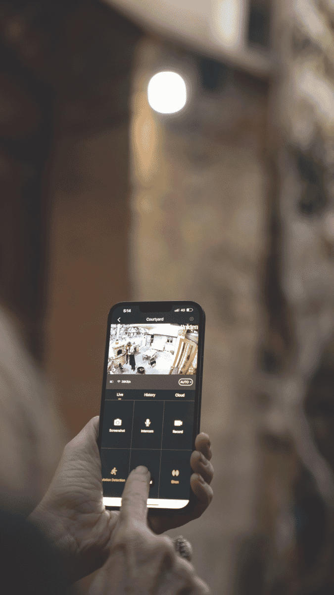 Uniden SoloX 2K Outdoor Bullet Solar Security Spotlight Camera ...